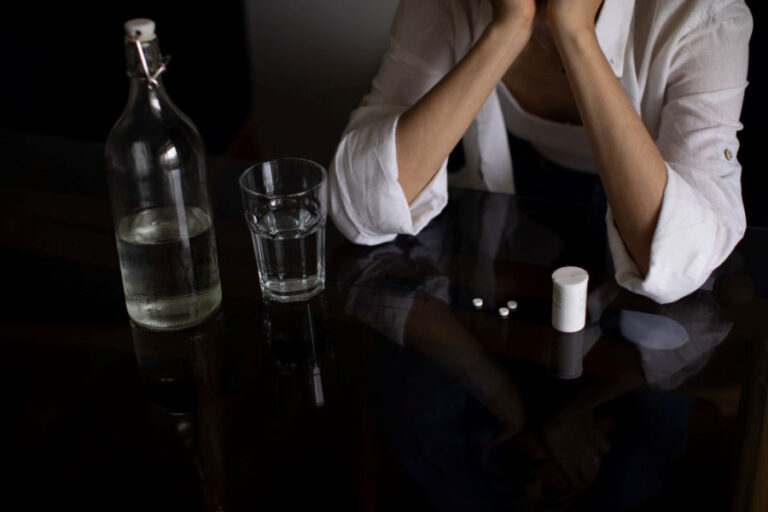 MAT for Alcohol Use Disorder: How Medication-Assisted Treatment ...